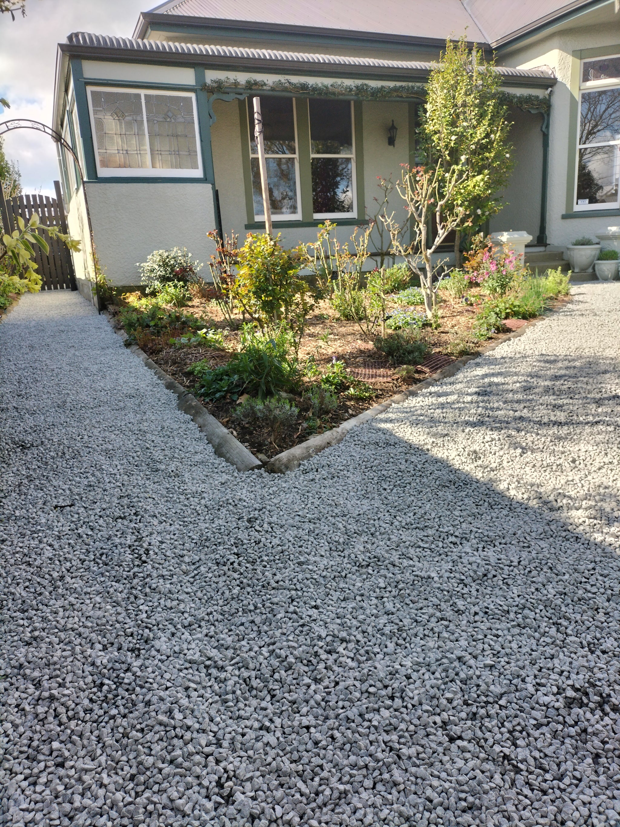 Stone Chip (12mm) – Gardenmakers Landscape Supplies