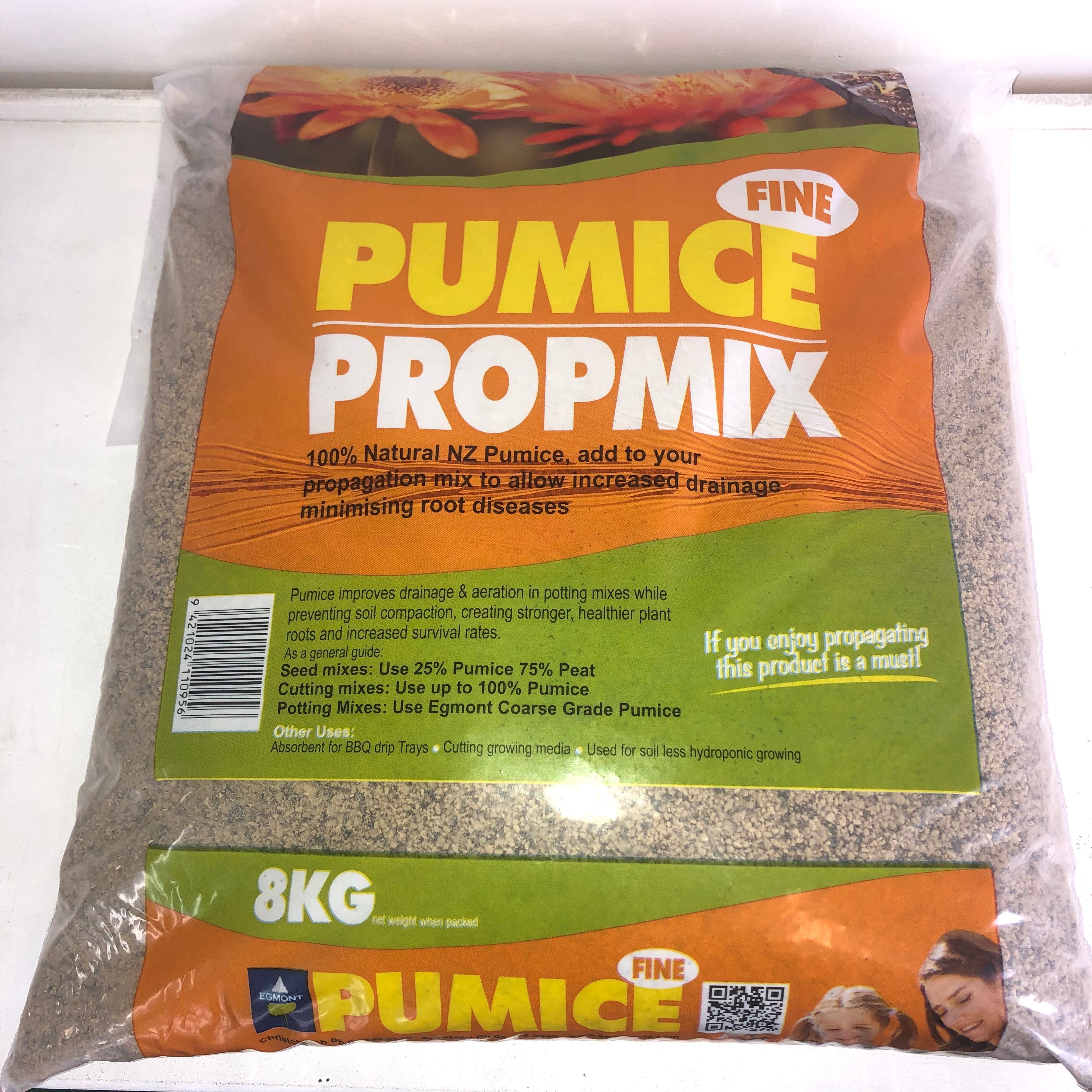 Pumice - Fine Grade – Gardenmakers Landscape Supplies