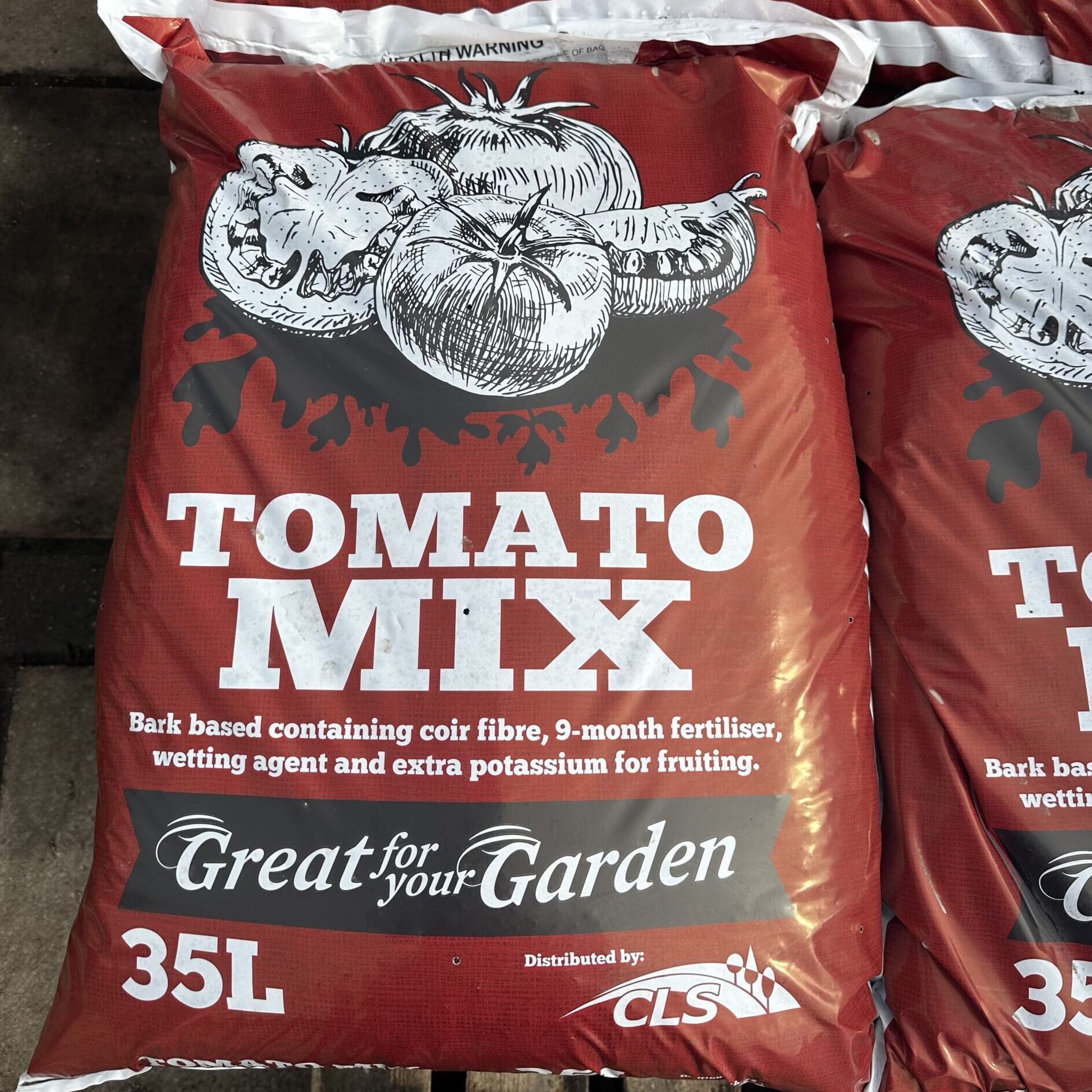 CLS - Tomato Mix 35L – Gardenmakers Landscape Supplies