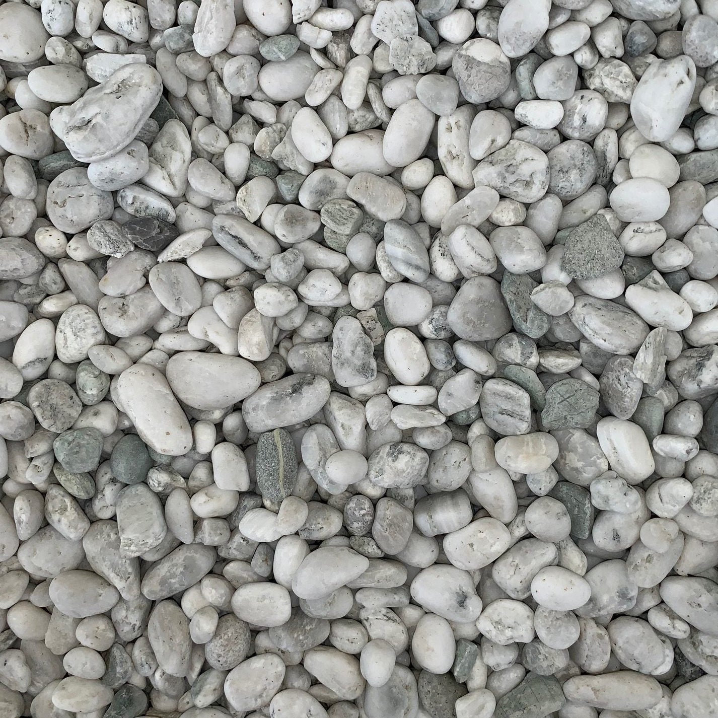 Arctic White Pebbles Large (14-22mm) – Gardenmakers Landscape Supplies